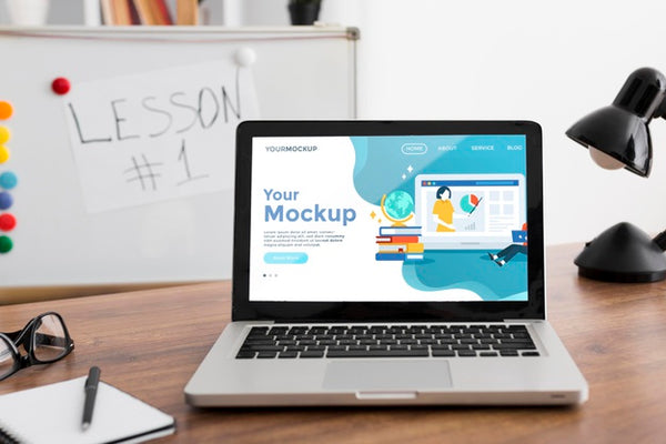 Laptop Mock-Up On Desk Psd - Mockup Hunt