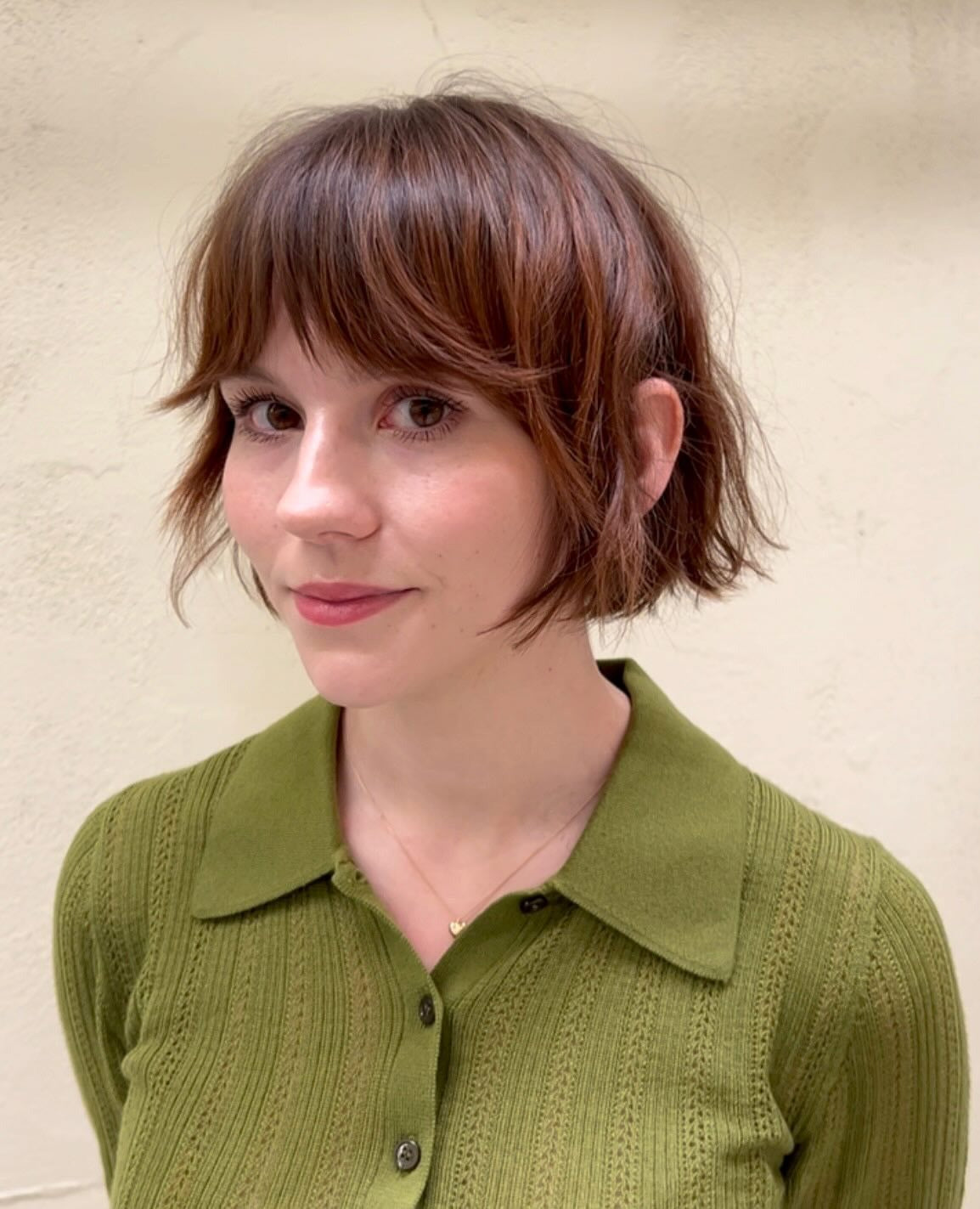 25 Short Bang Haircuts for a Fresh New Look - Mockup Hunt