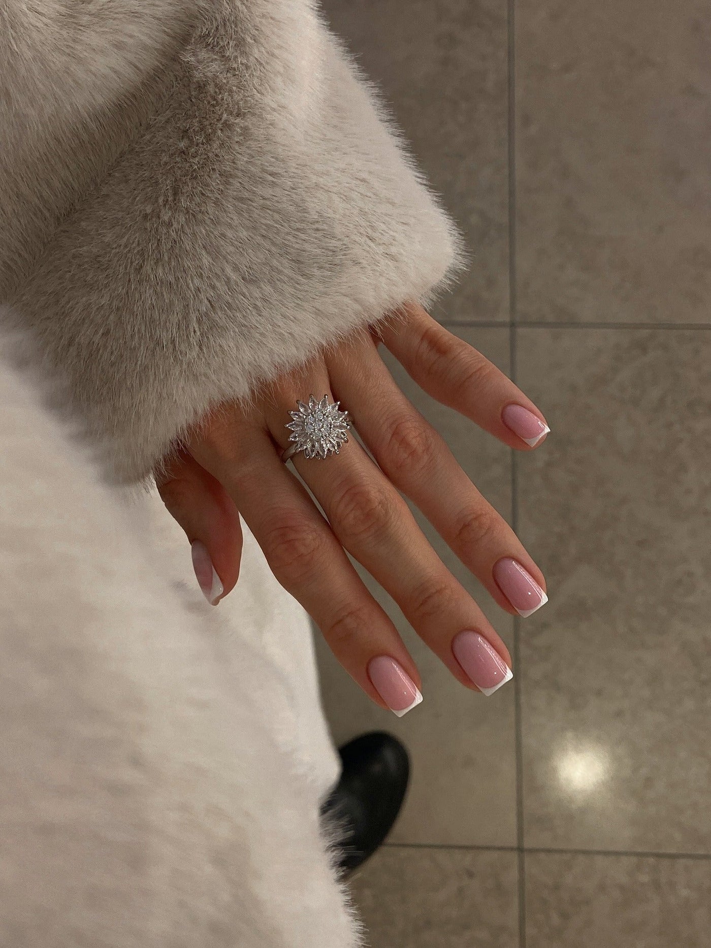 15 Elegant Classy Short Nail Ideas Everyone Loves - Mockup Hunt