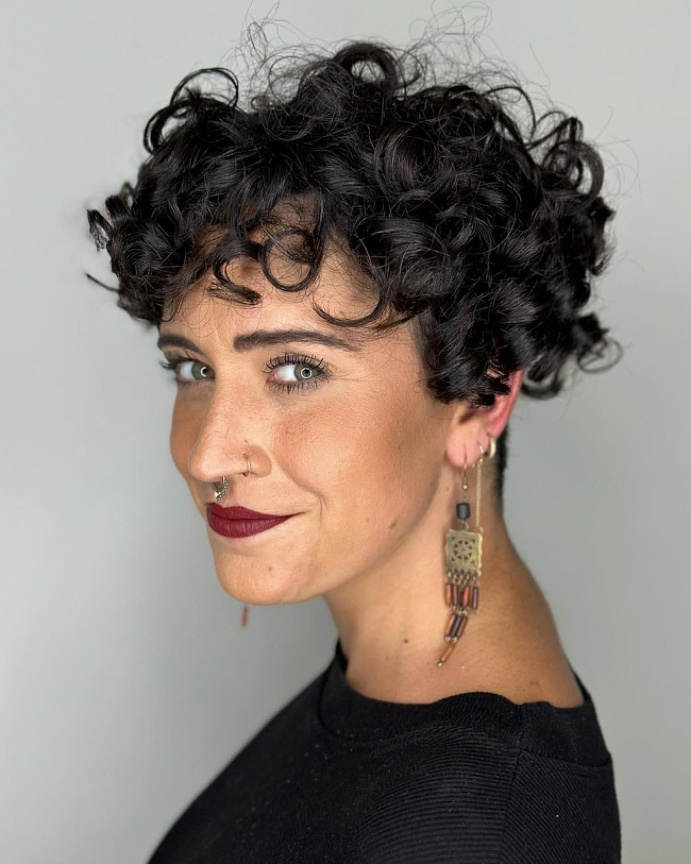 15 Curly Pixie Hairstyles That Feel Fresh - Mockup Hunt